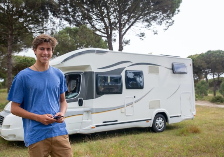 Easy entries to the leisure vehicle world - CaravanTimes